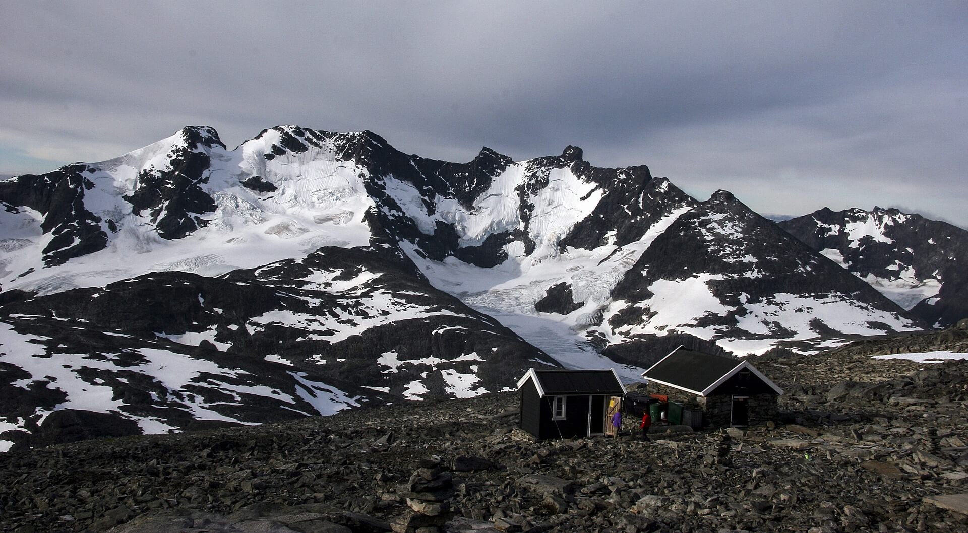Túra norskými hřmícími horami Hurrungane jezeru Skagastølsvatnet ...
