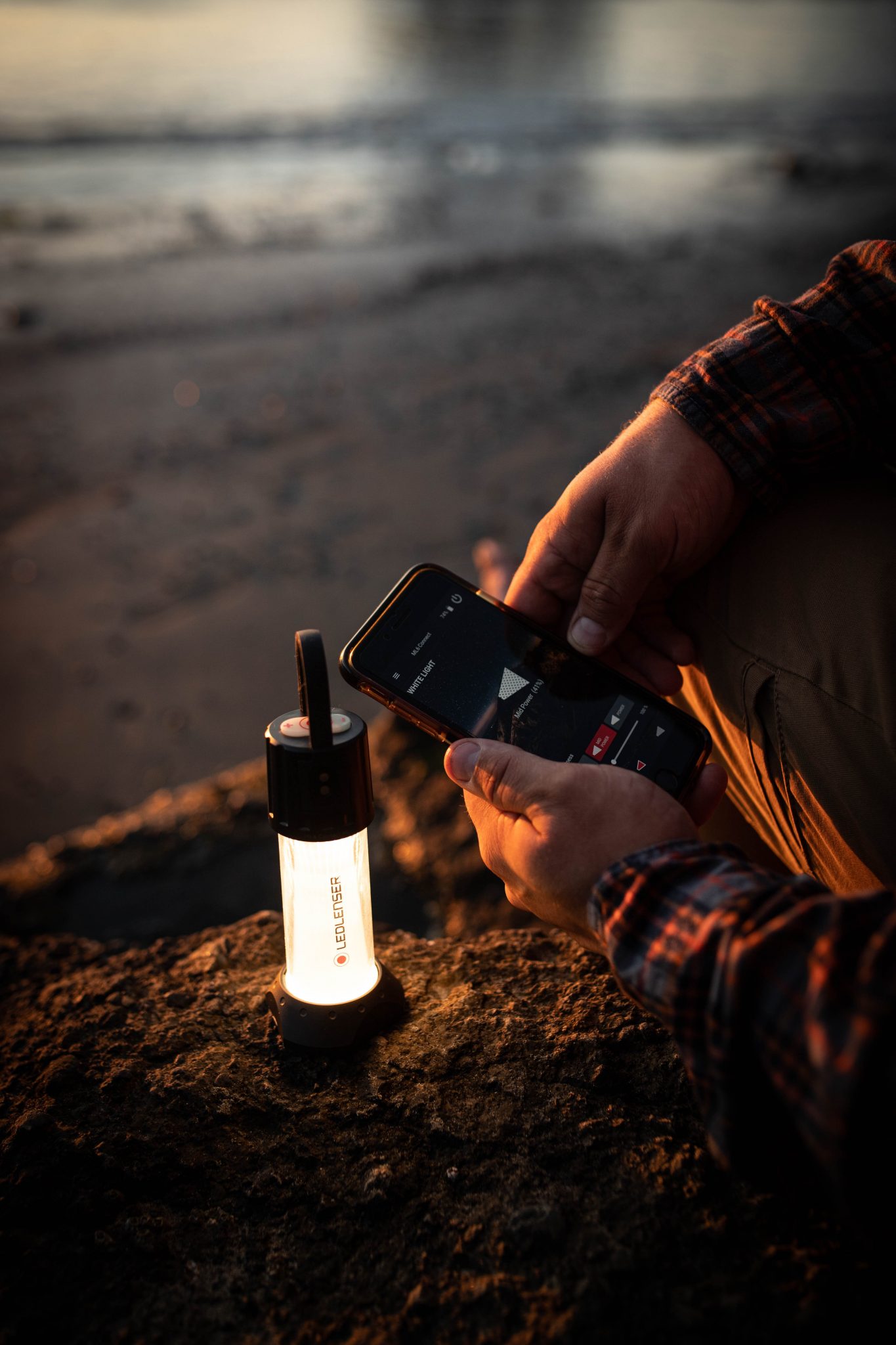 Recenze: LEDLENSER ML6 CONNECT WARM LIGHT – chytrá svítilna | SvětOutdooru