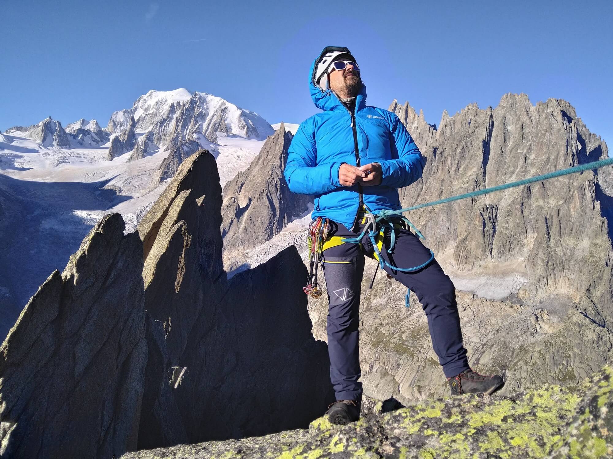 RECENZE: SIR JOSEPH SAREK MAN – NEPROMOKAVÁ PÉŘOVKA | SvětOutdooru