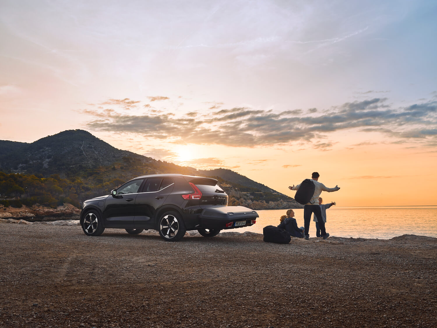 THULE ARCOS: nový přepravní box za auto | SvětOutdooru