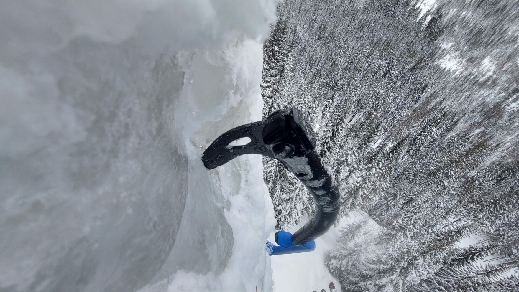 RECENZE: SIMOND MAMBA – CEPÍN NA LEDOPÁDY | SvětOutdooru